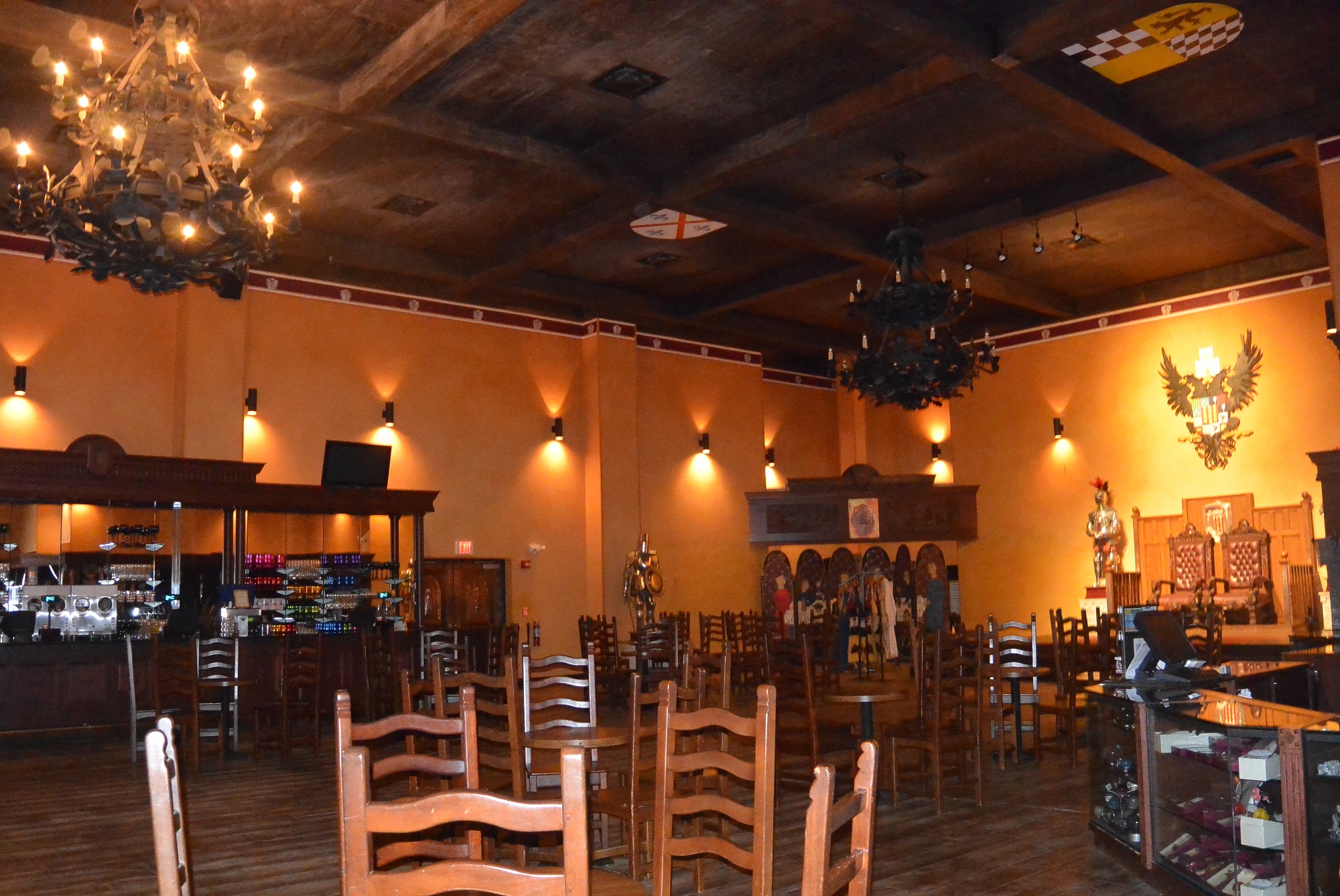 Majestuoso salón de Medieval Times - Mundo Excursiones